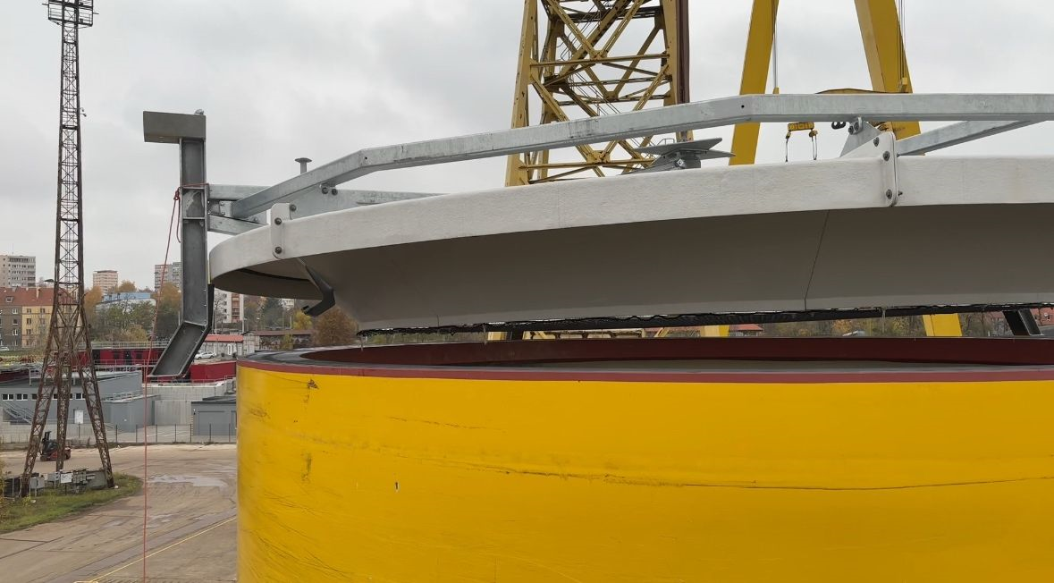 Reusable and stackable flange cover - Circular Covers