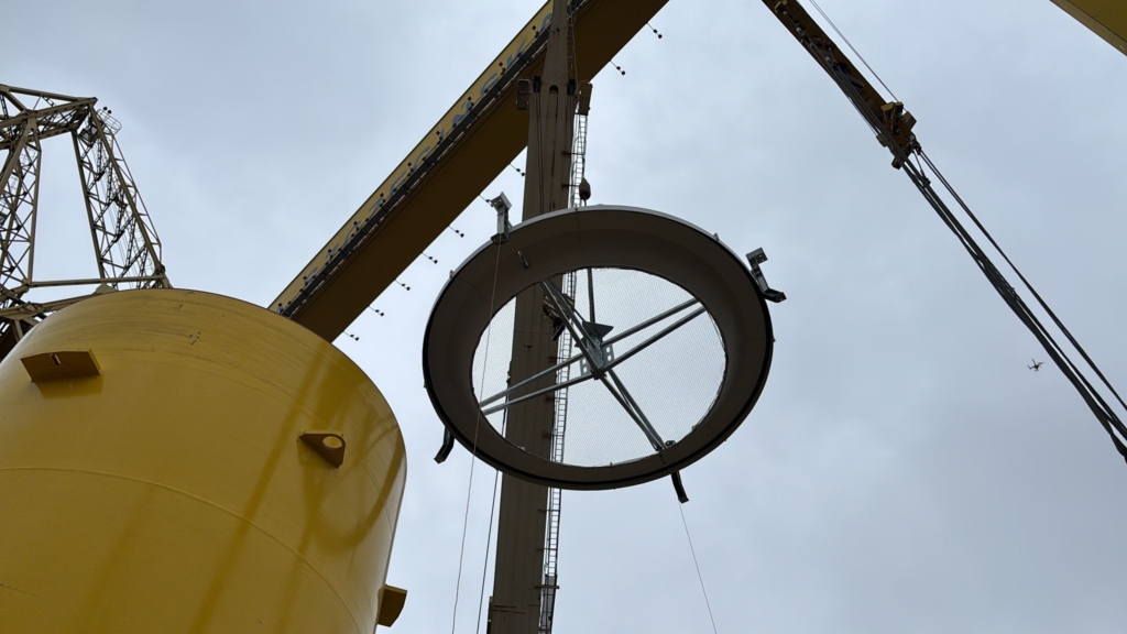 Reusable and stackable flange cover - Circular Covers