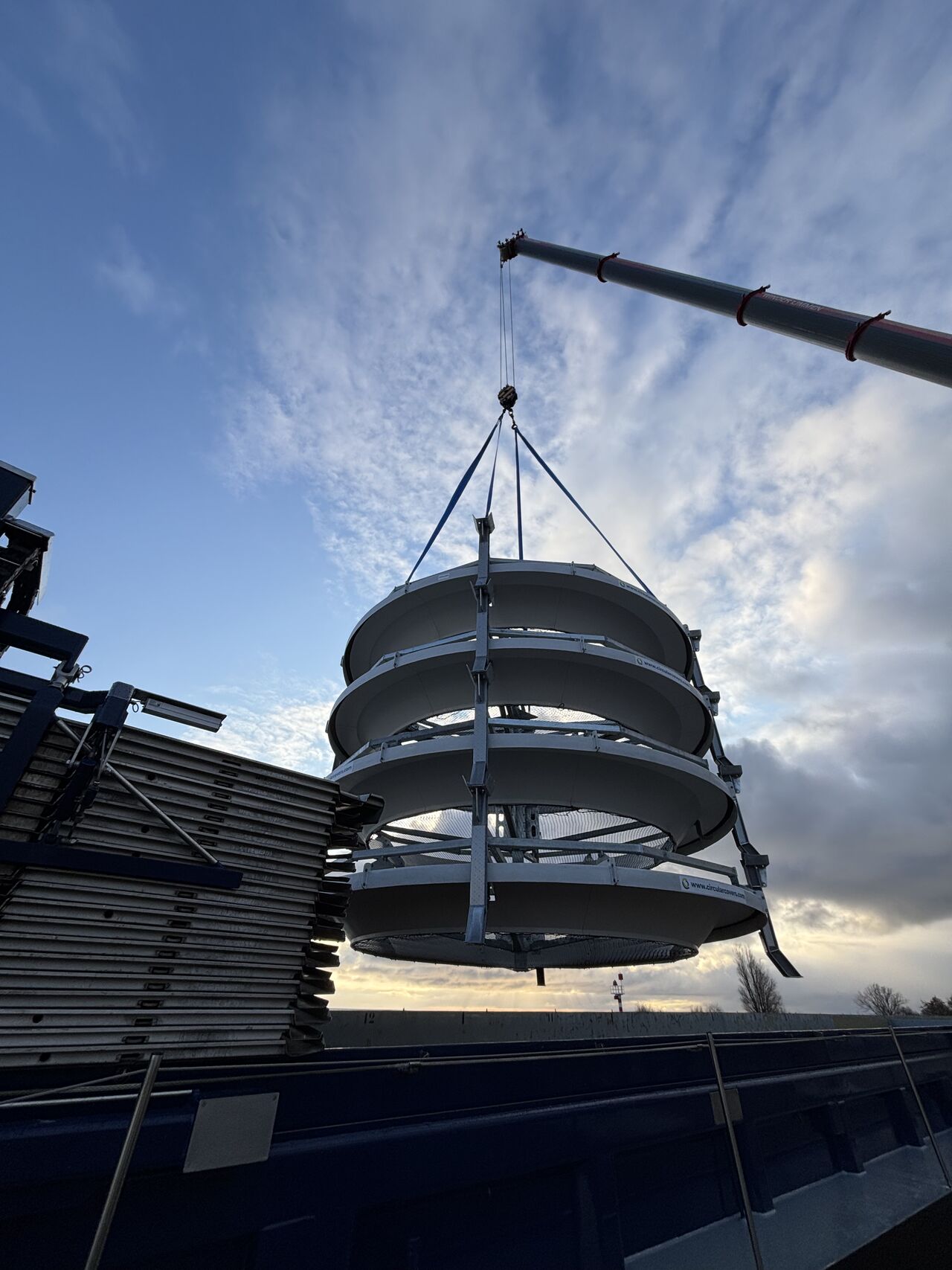 Loadout day first batch flange covers - Circular Covers