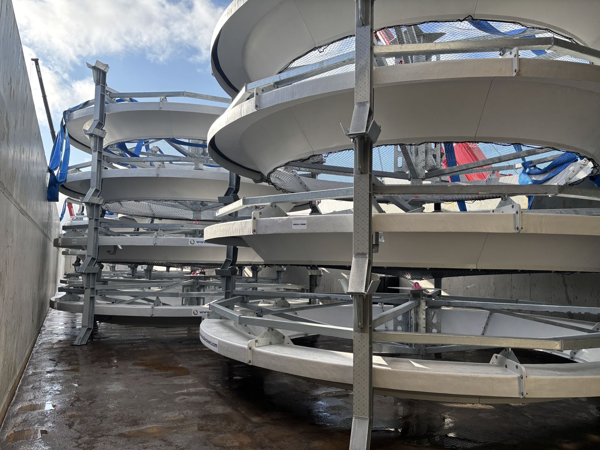 Loadout day first batch flange covers - Circular Covers